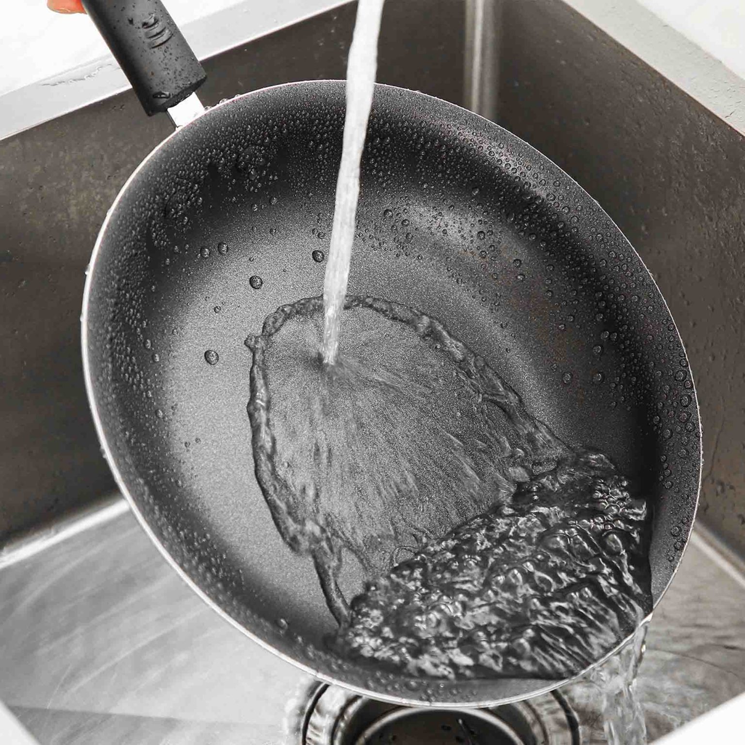 All you need to know: PFOA and PTFE Free Non Stick Pans - Tales from ...